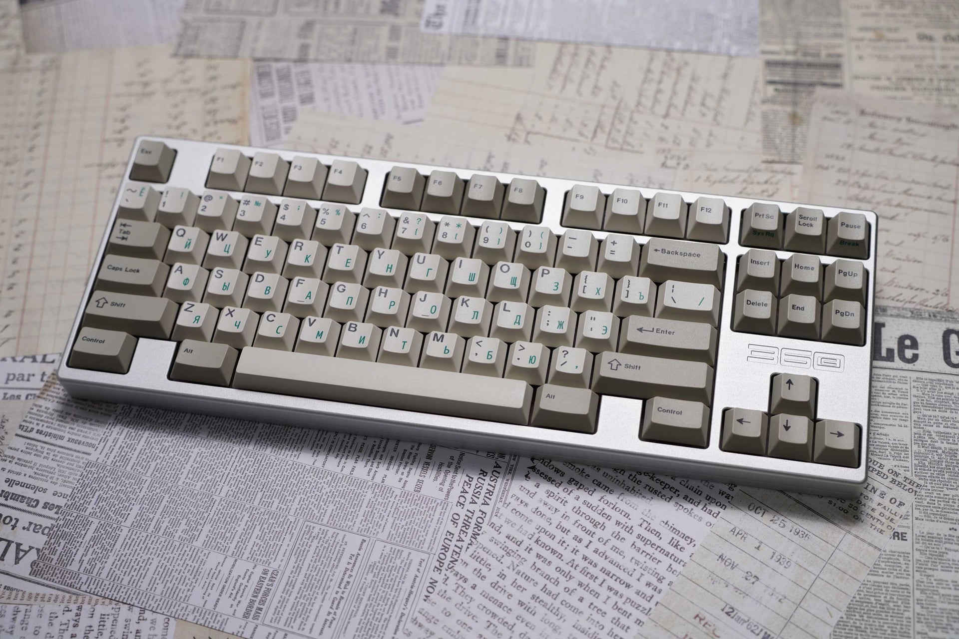 Classic, Retro, Beige Keycaps for Mechanical Keyboards - 21KB